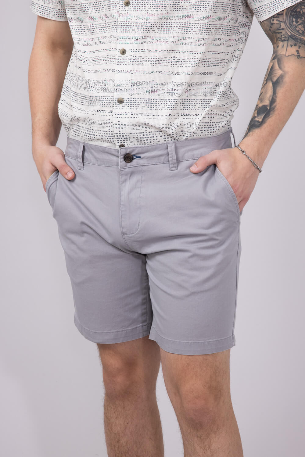 1897 Original 8 Heavy Wash Twill Shorts for Men in Light Grey | 5GLX12 ...