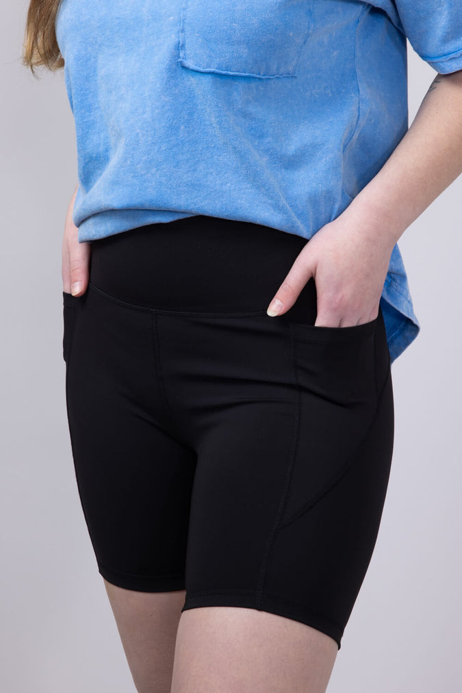 Love Tree Pocket Biker Shorts for Women in Black | 6816PM-BLACK – Glik's