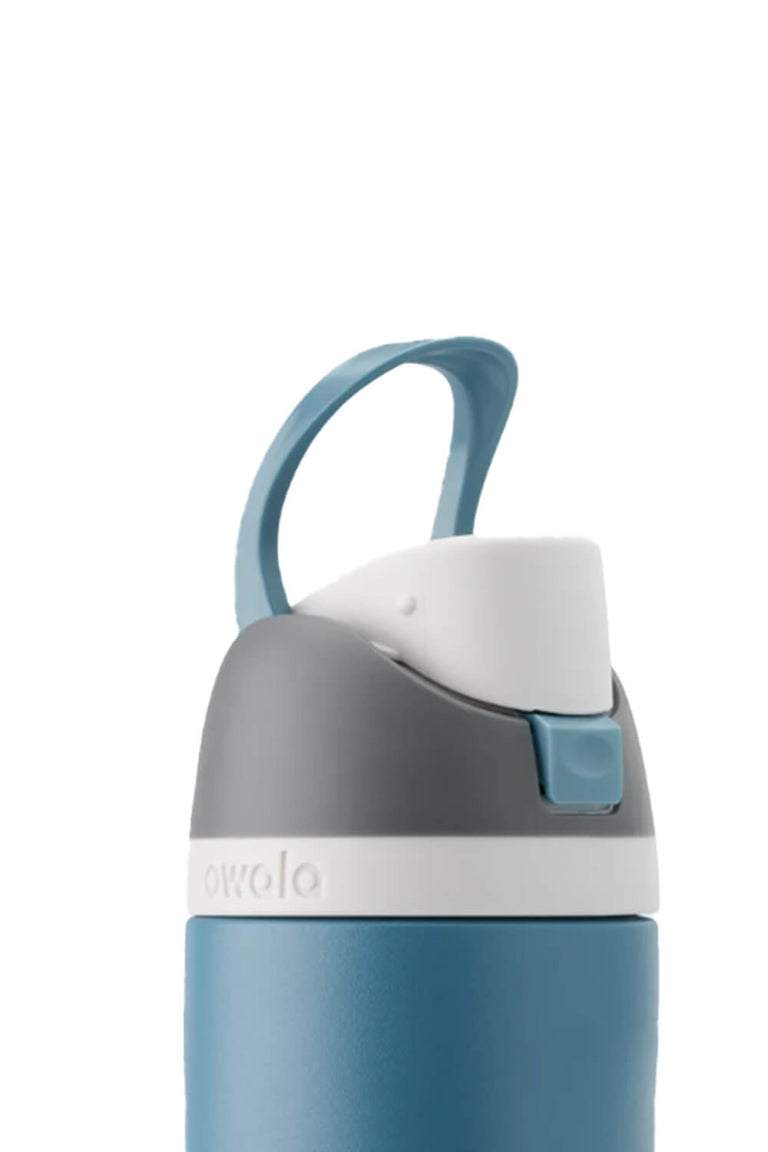 Owala FreeSip 24 oz Stainless Steel Water Bottle in Blue Oasis | C0595 ...