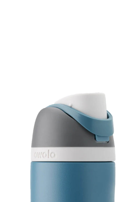 Owala FreeSip 24 oz Stainless Steel Water Bottle in Blue Oasis | C0595 ...