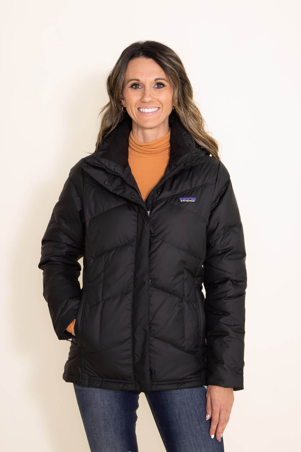 Patagonia Women’s Down With It Jacket in Black | 28041-BLK – Glik's