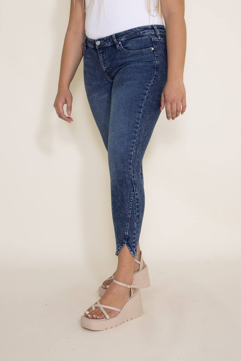 KanCan Temple Mid Rise Ankle Skinny Jeans for Women | KC70039M – Glik's